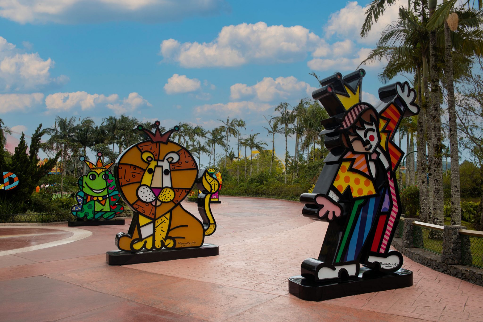 Romero Britto vem ao Brasil inaugurar uma de suas maiores exibições de ...